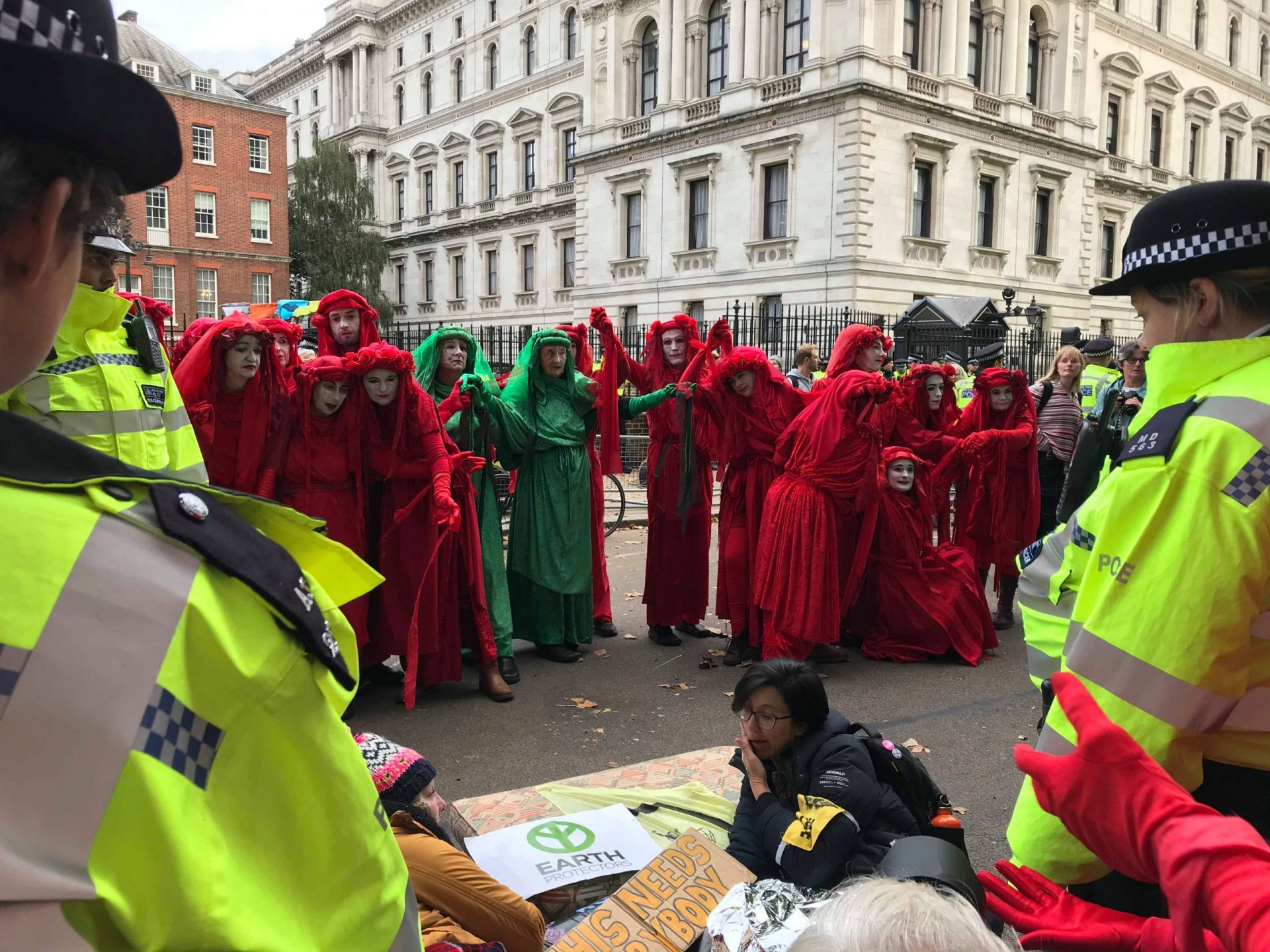 Moving the climate crisis from our heads to our hearts - With Many Roots